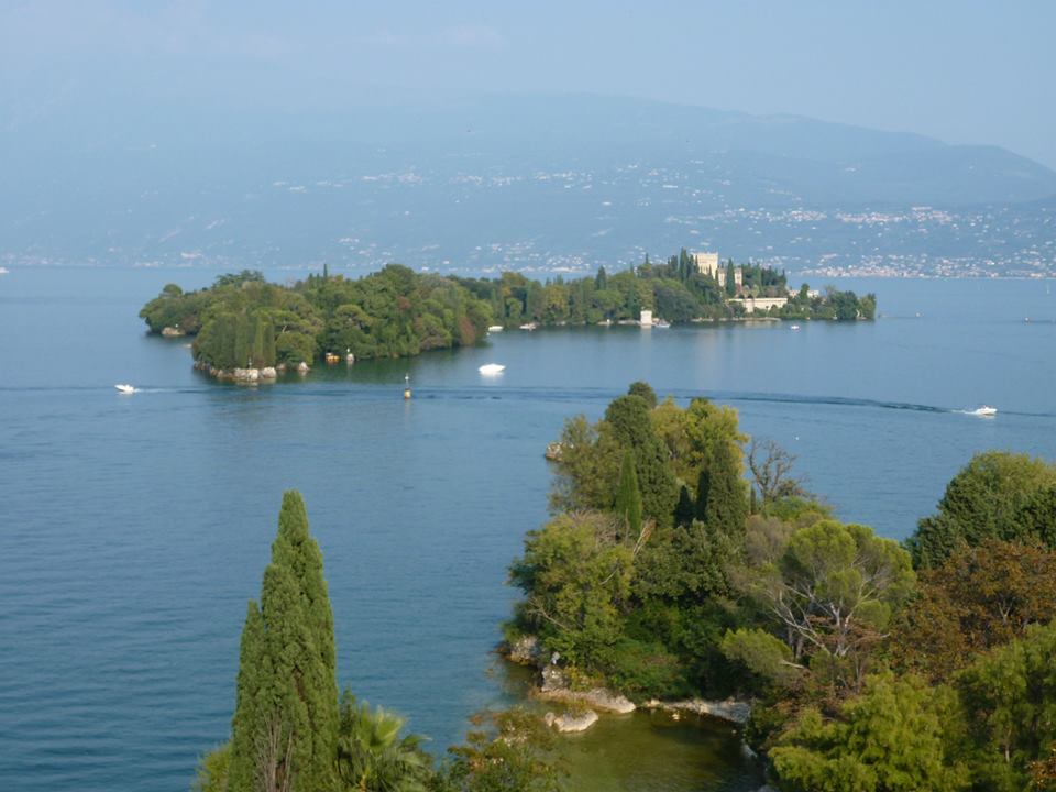 Isola del Garda: arte e cenni storici di Villa Borghese - Cavazza.