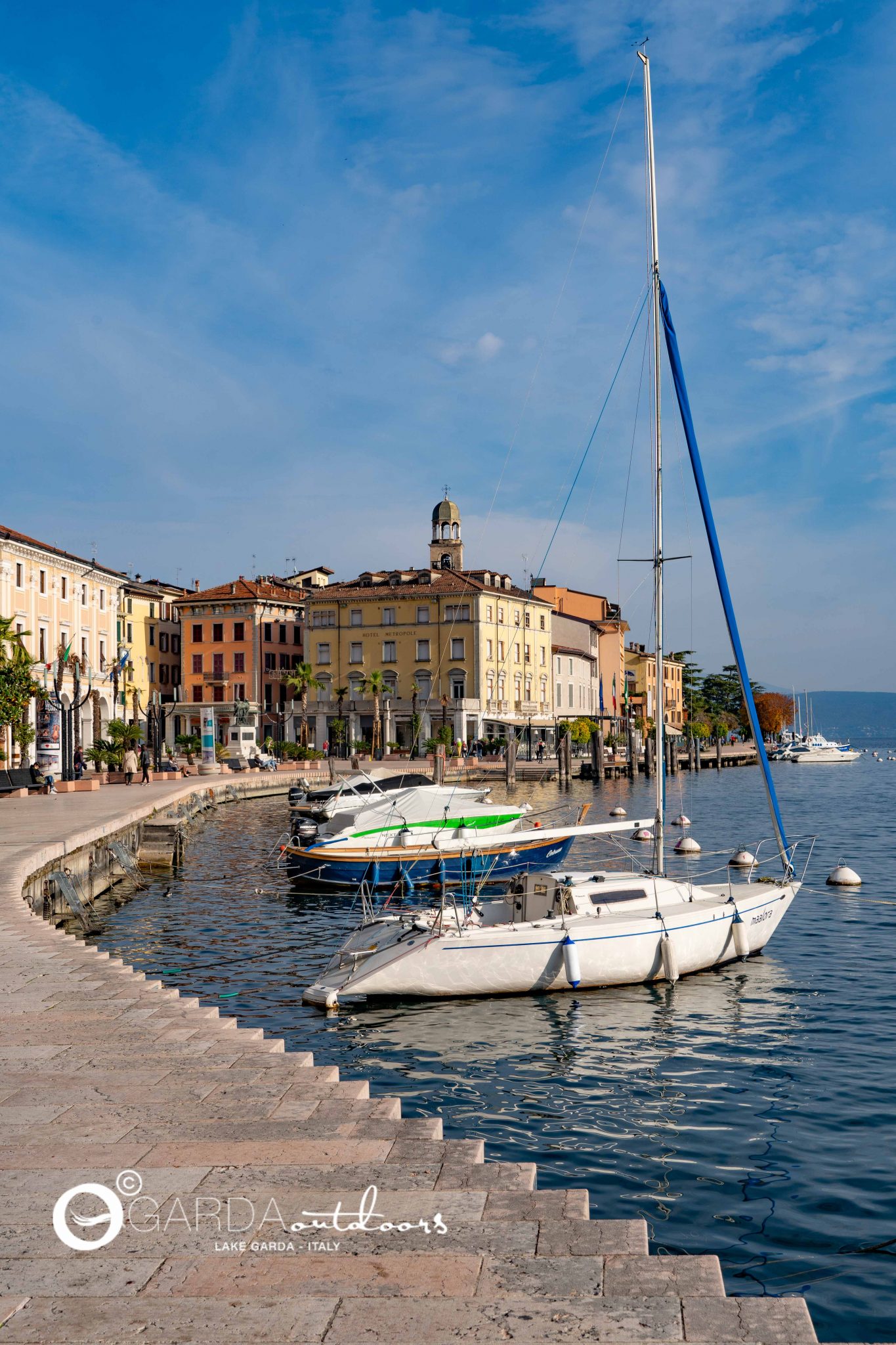 Salò, il salotto elegante e ricco di storia del Lago di Garda.