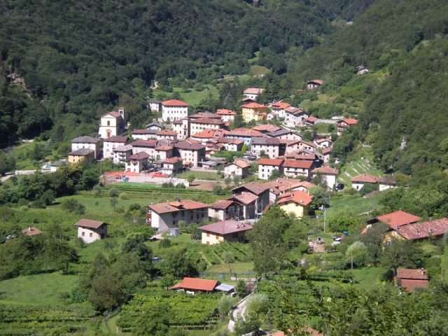 Lake Ledro: Alpine Beauty & Prehistoric Village