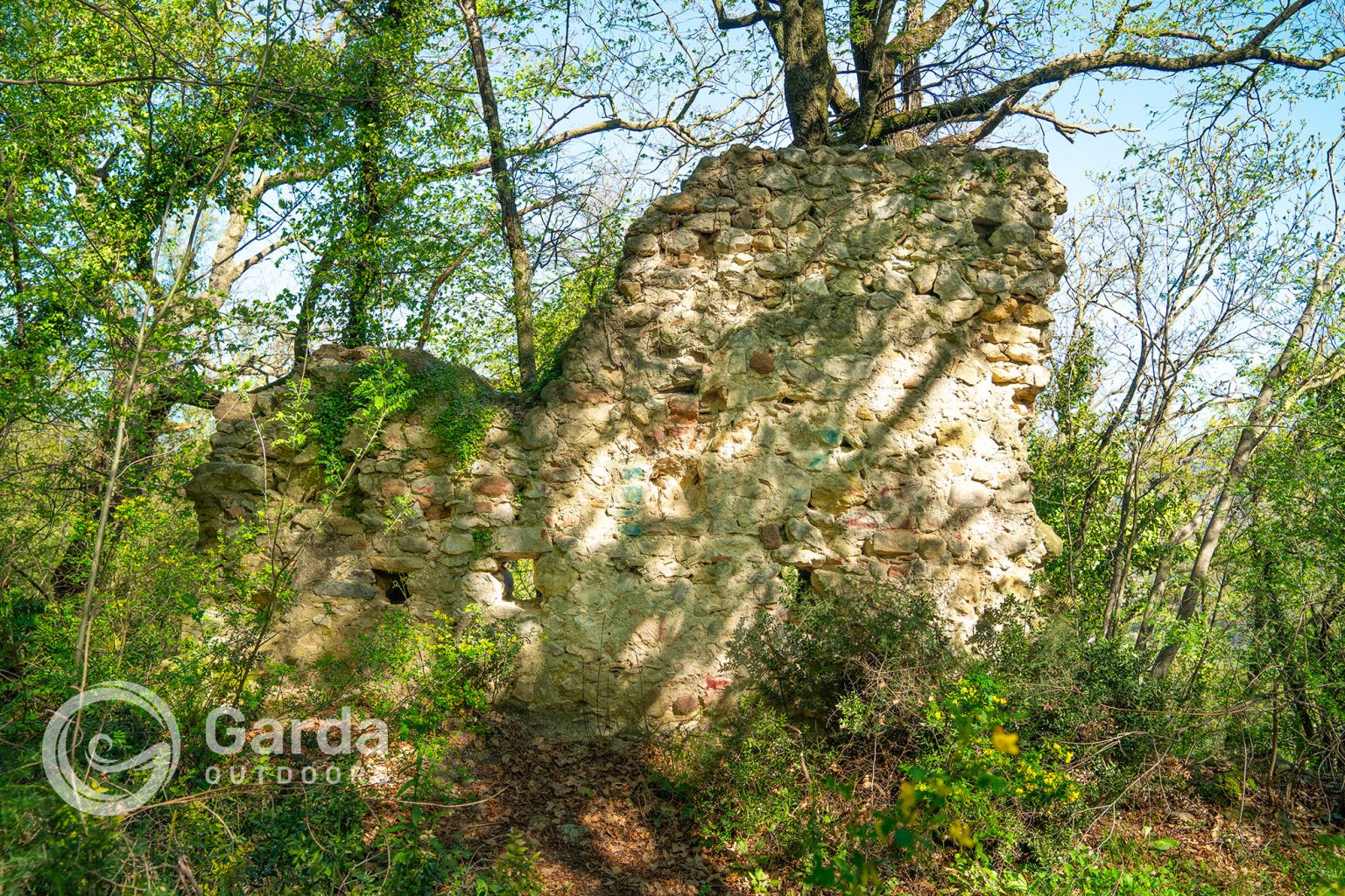 Trekking sul Lago di Garda: la Rocca di Garda, regina dei panorami